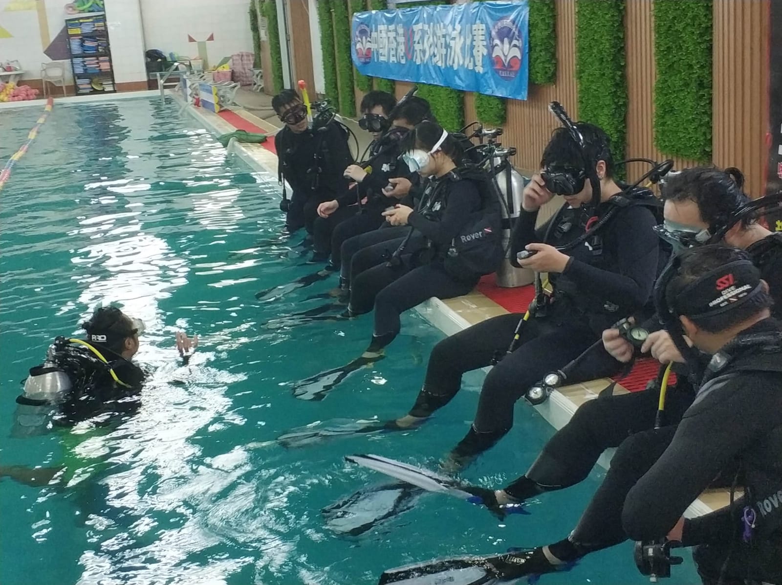 Diving with DiveMate, SSI Dive Center Hong Kong